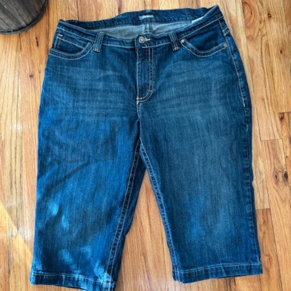 Cabela's | Jeans | Womans Capri Length Jeans Size 6 | Poshmark